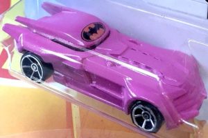 BATMOBILE (2019)のレビュー！ホットウィールオリジナルのDCライセンスドカー！？[FWG03] | Hot Wheels 情報 ...