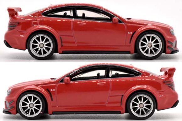 前後ビューはあんなにいかつかったのに、サイドビューは結構普通のクーペ（にリアウィングがついたやつ）って感じなのもまたオモロですね。