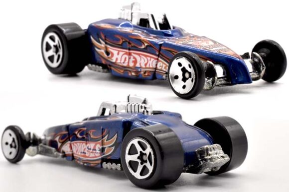 ホットウィールではこの2003年モデルで初登場となりました。