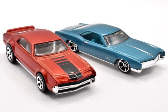 CUSTOM ’66 TORONADOのレビュー！初期HW感ありまくりオールド高級アメ車！[JJH45] | Hot Wheels 情報まとめ ...